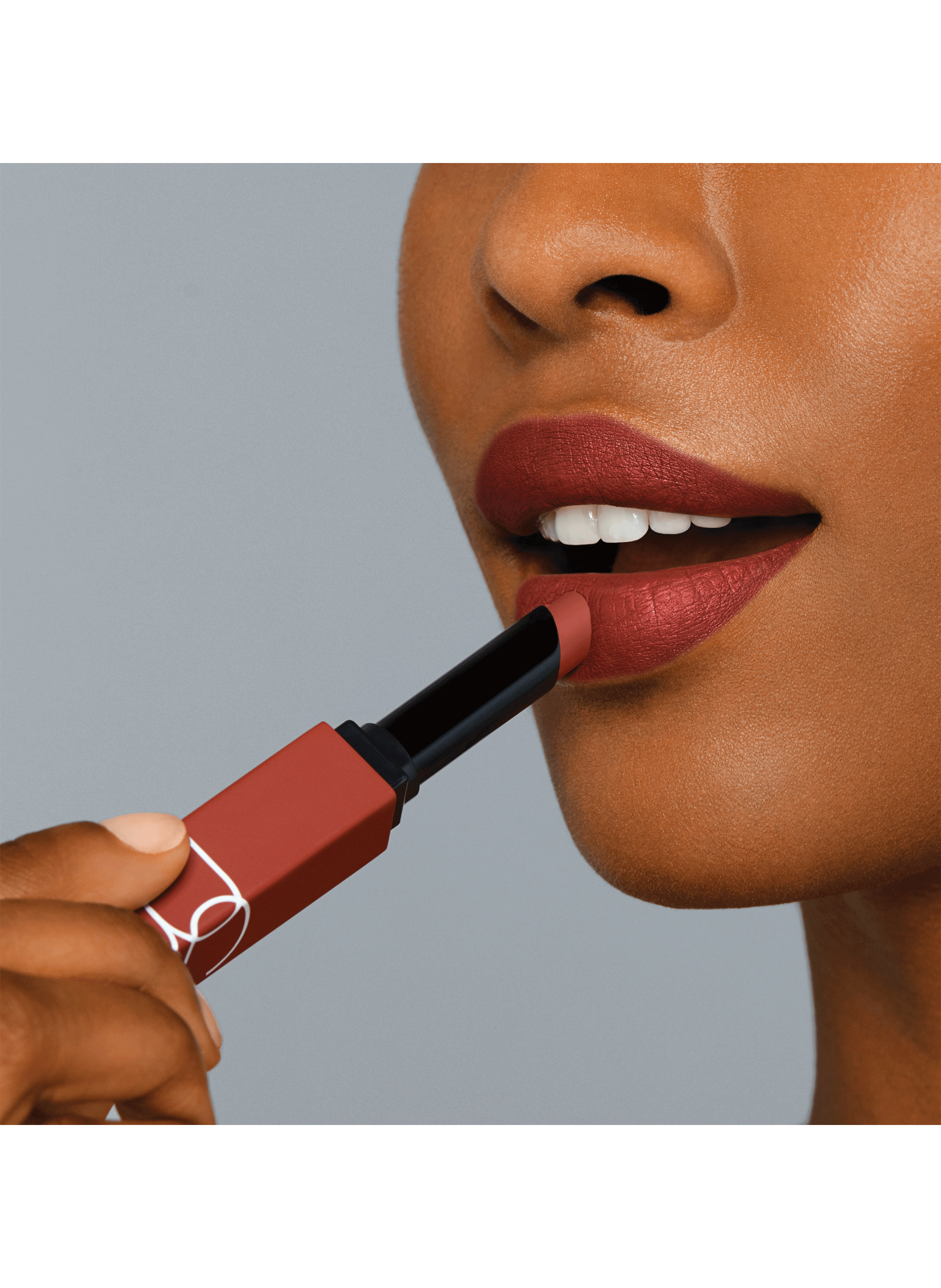 POWERMATTE LIPSTICK - NARS pour BEAUTé | Printemps.com